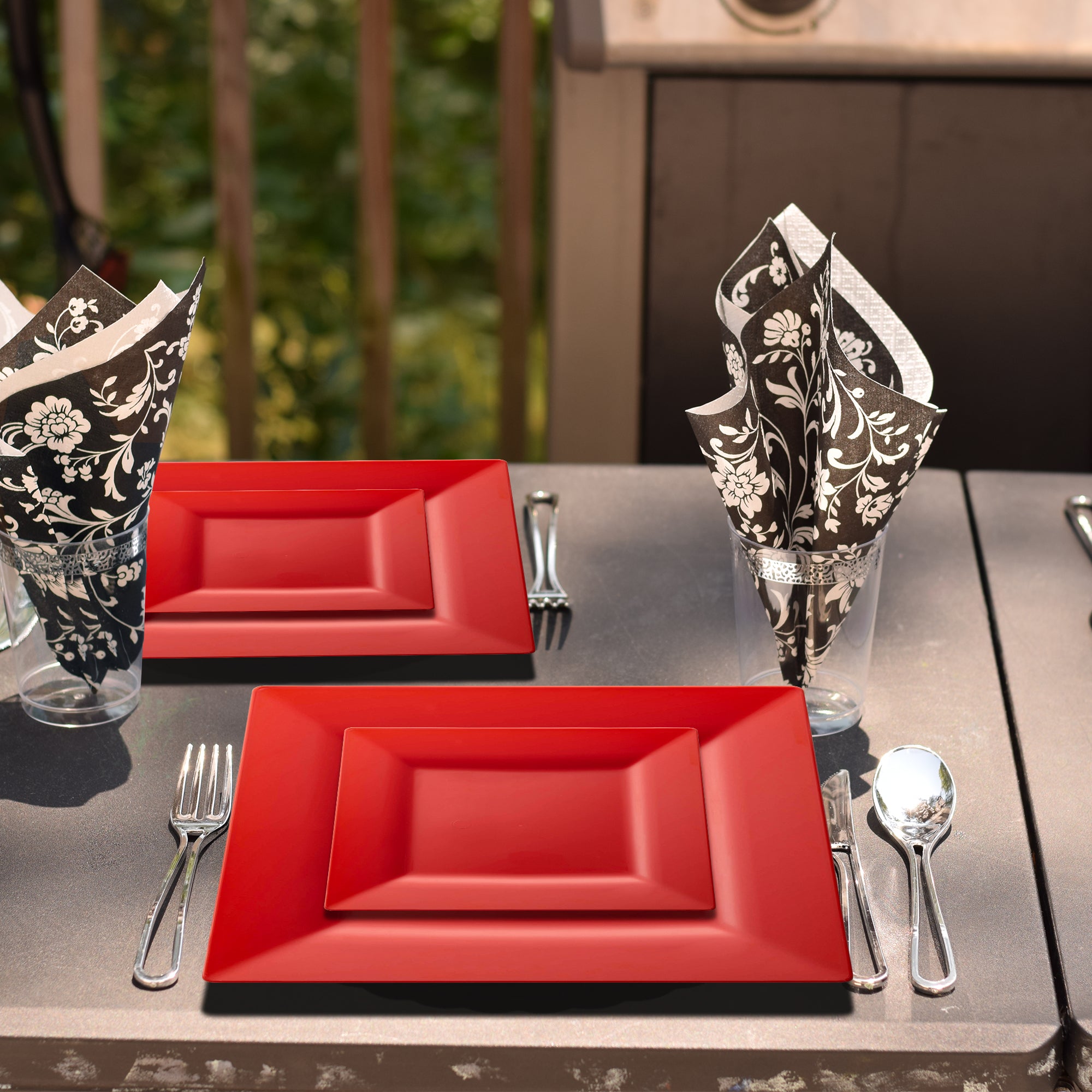Plastic Plates - Red Square Dinner Plates | Smarty Had A Party